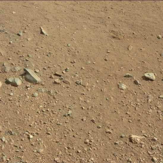 Sol 3: Beautiful, Beautiful Mars Dirt. In Color. – astroengine.com